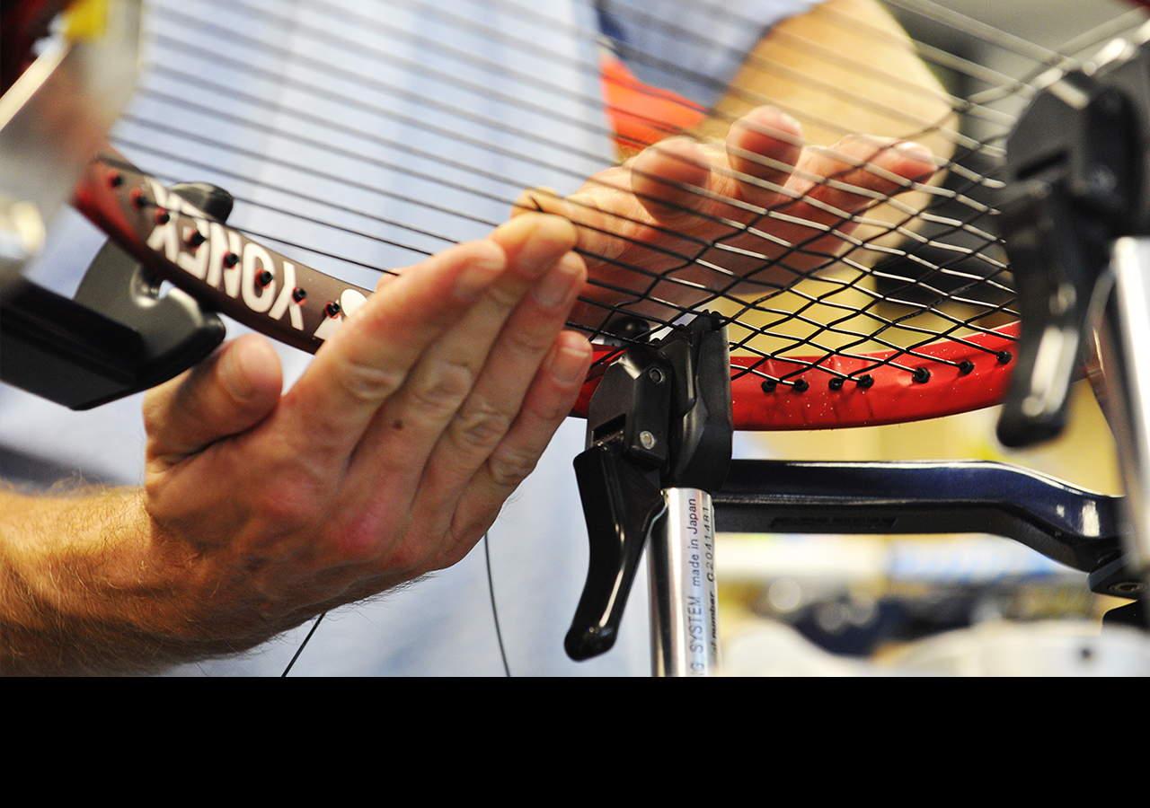 YONEX STRINGING TEAM
